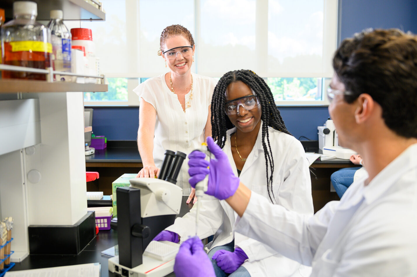 Biochemistry and Molecular Biology Lab | Academics | High Point University