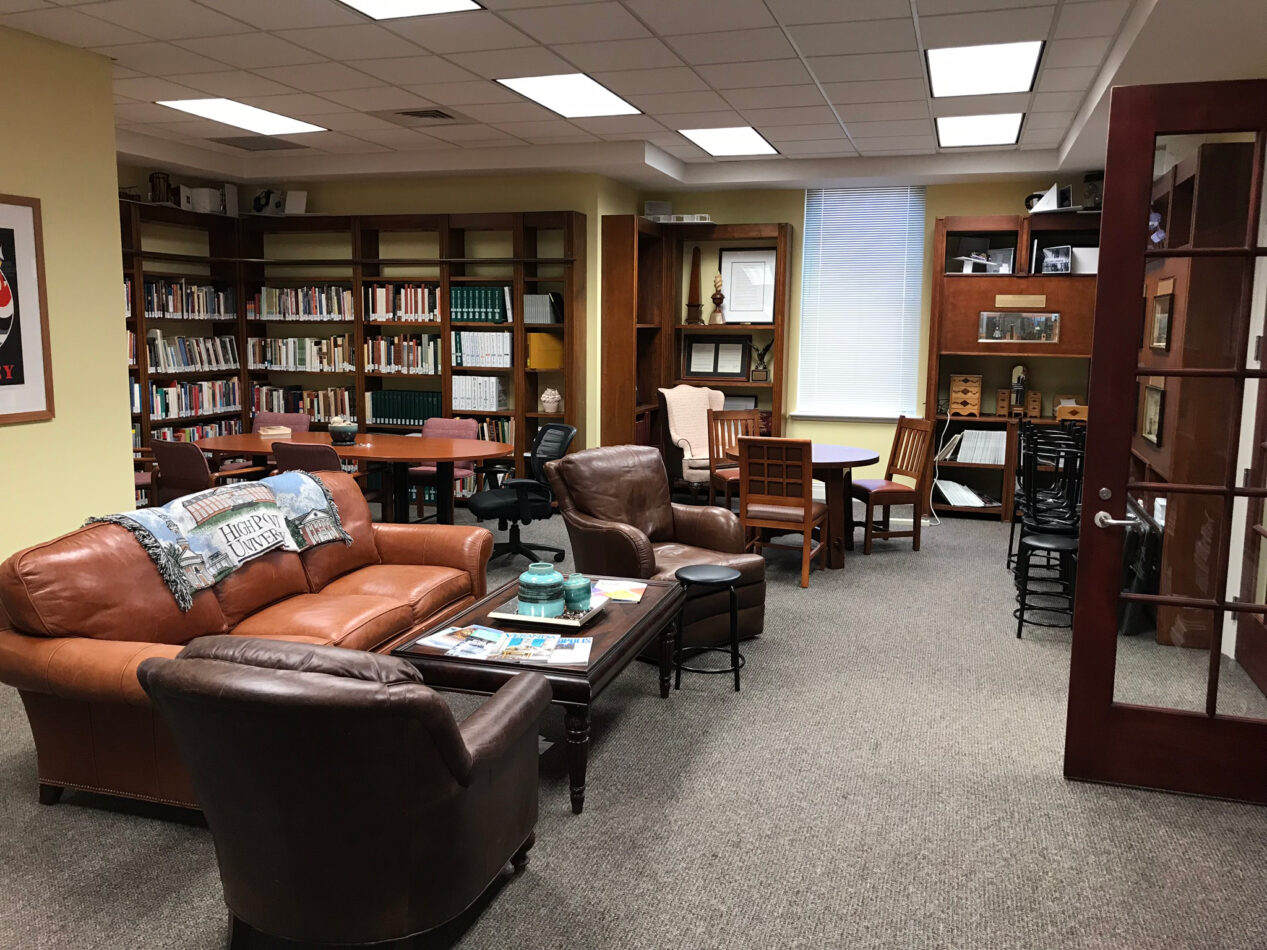 Bassett Furniture Library | Academics | High Point University