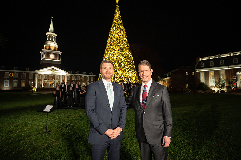 HPU Chamber Singers Perform "Silent Night" During FOX News Christmas ...