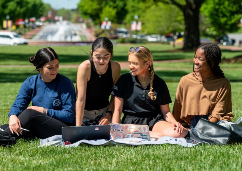 Virtual Campus Experience | High Point University