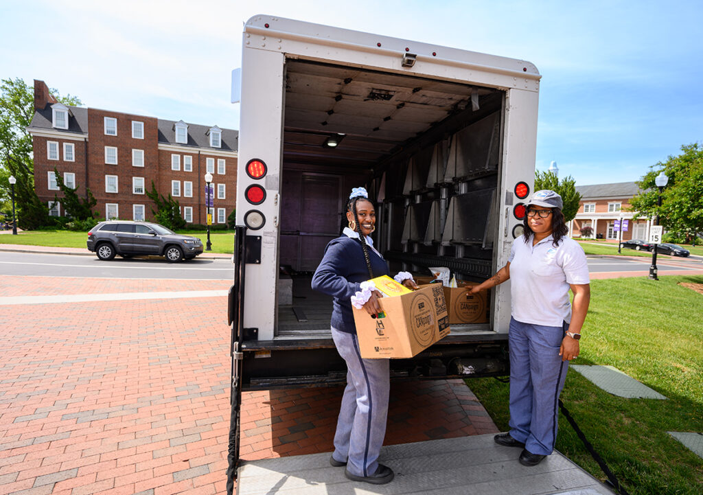HPU Family Donates Hundreds of Pounds of Food for the Stamp Out Hunger ...