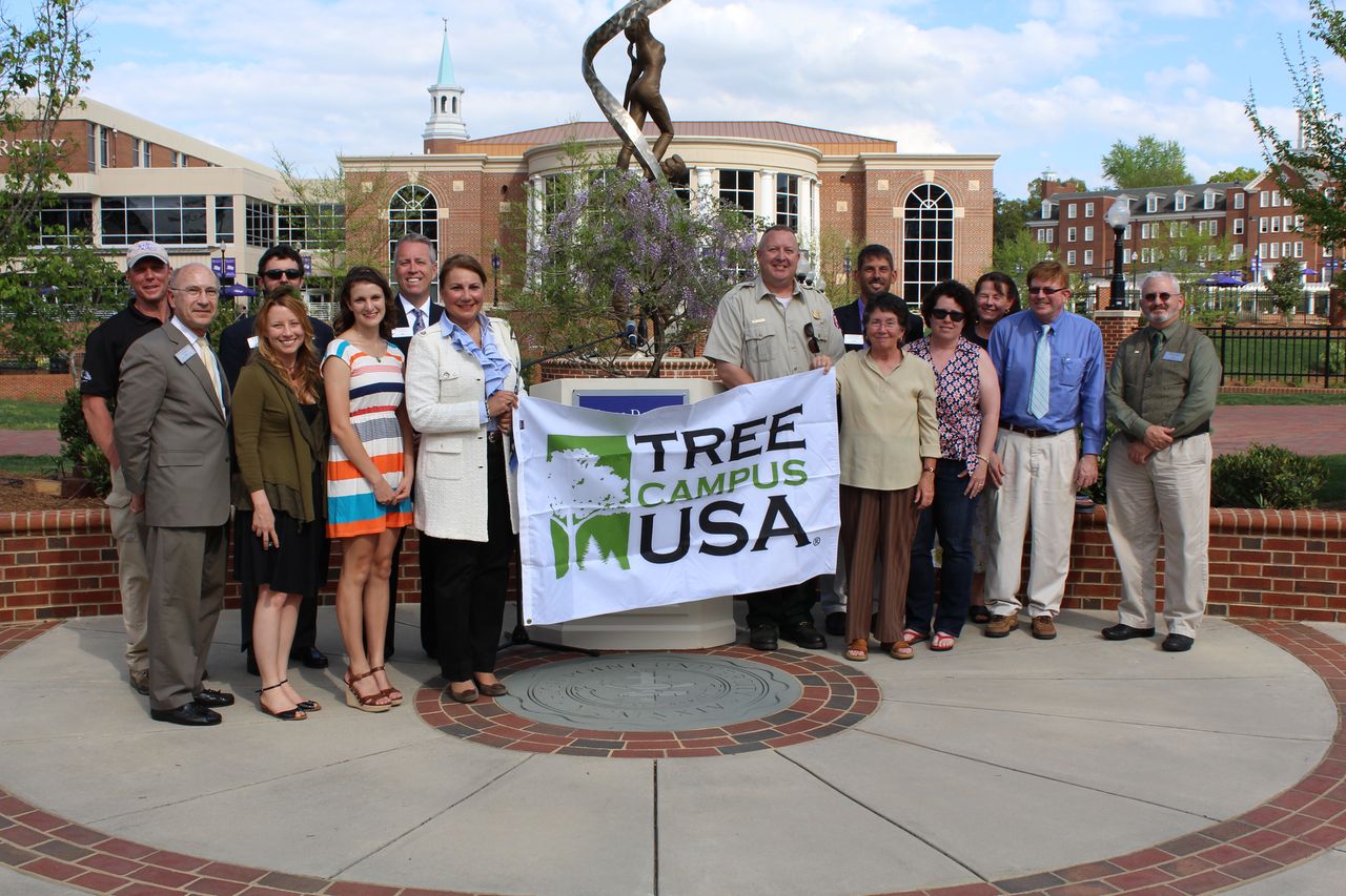 HPU Installs 60 New Trees for Arbor Day and Hands Out Hundreds More ...