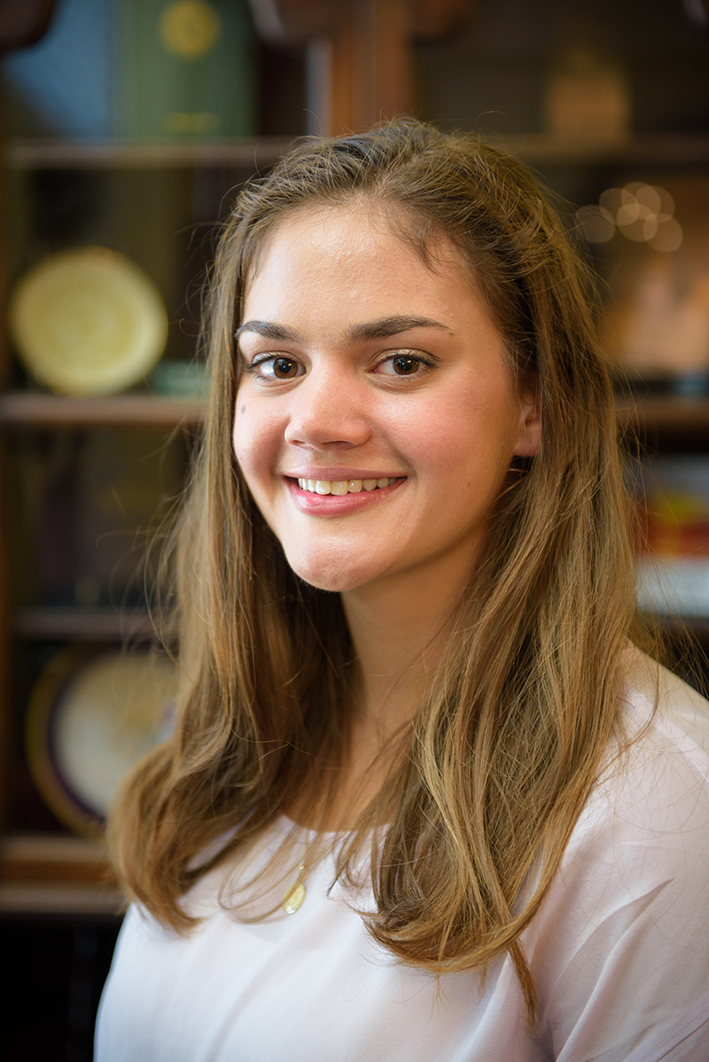 HPU Awards Bieniemy Scholarship to Senior Accounting Major | High Point ...