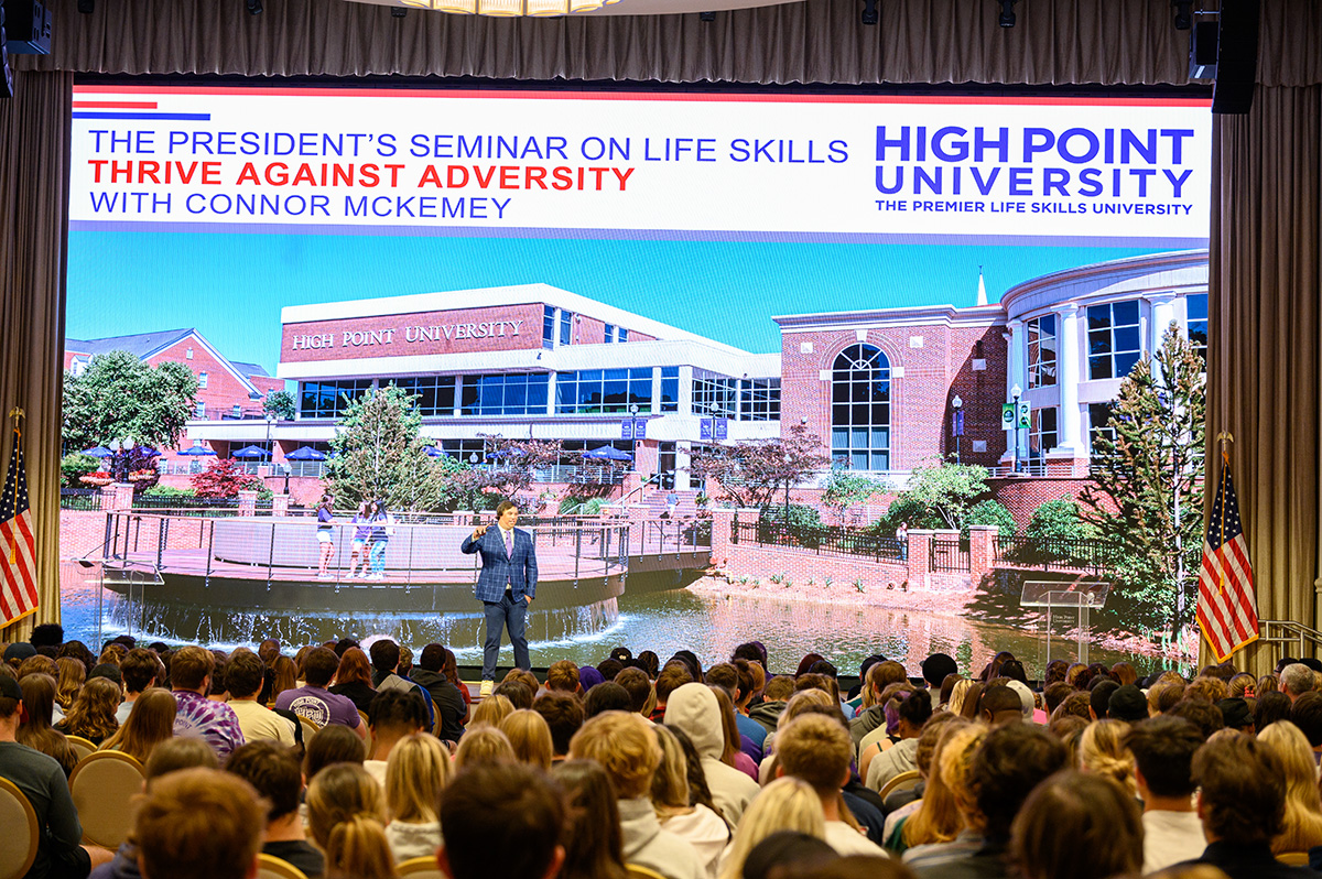 HPU Alumnus Returns to Inspire Students | High Point University