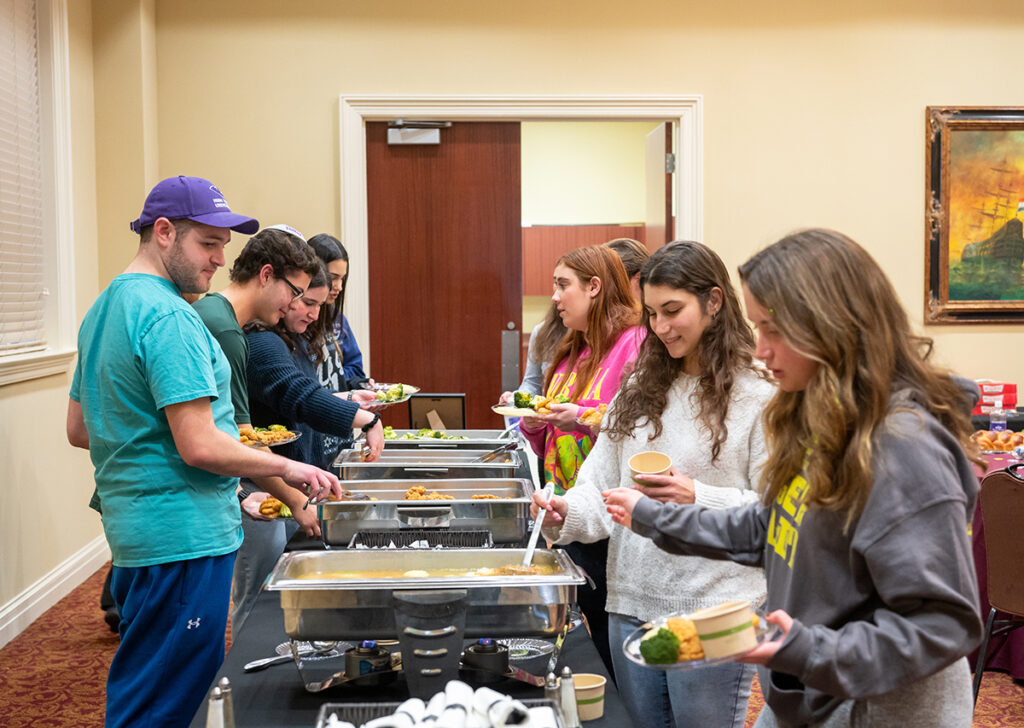 HPU Students Celebrate Hanukkah Early | High Point University