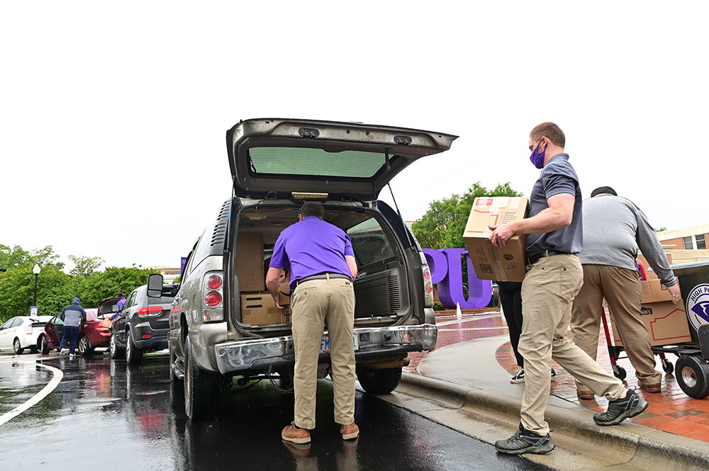 HPU Family Donates to United Way’s ‘Stamp Out Hunger’ Food Drive | High ...